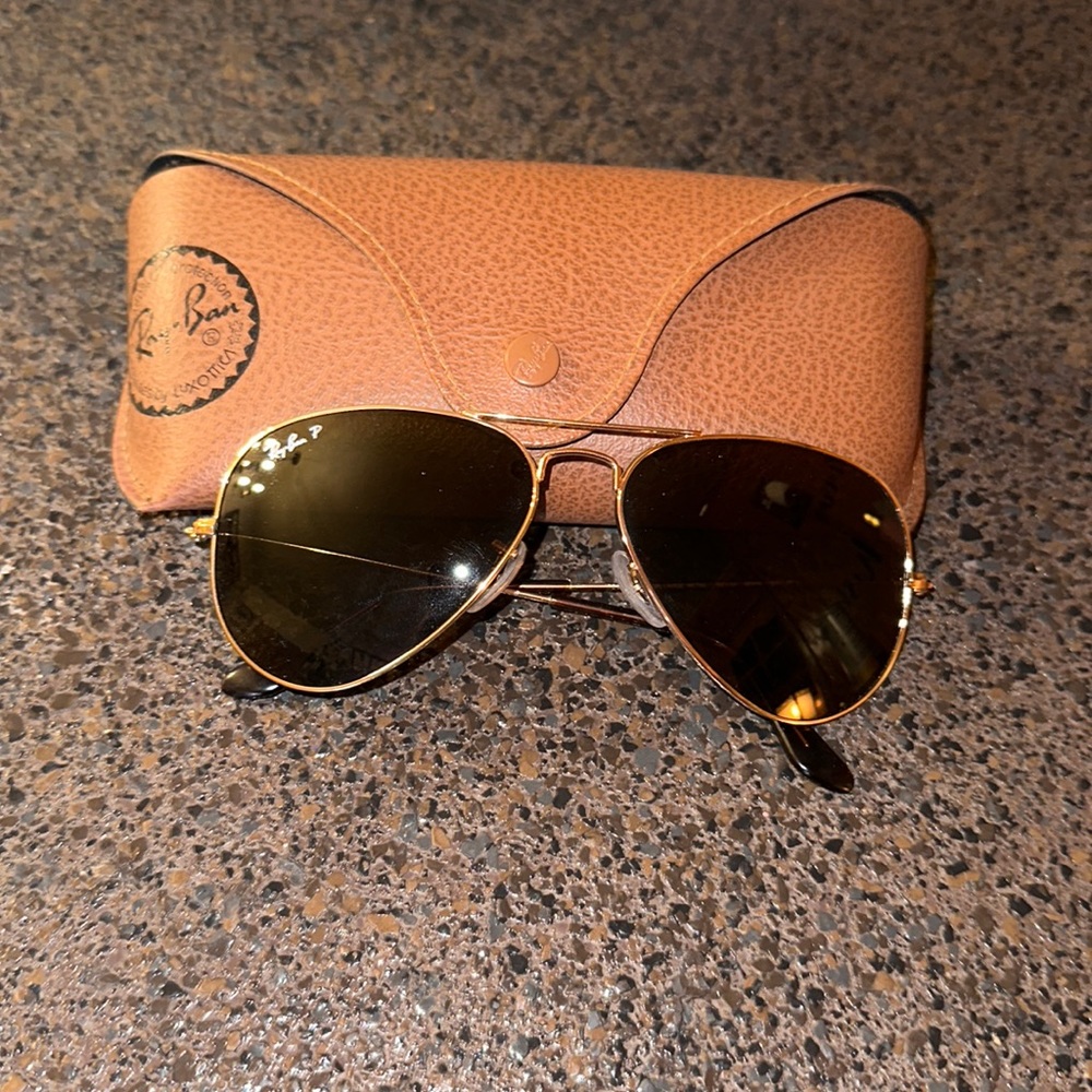 Aviator Gold Frame Raybans - Gem